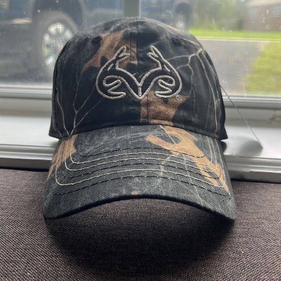 Realtree | Accessories | Realtree Camo Snapback Hat | Poshmark
